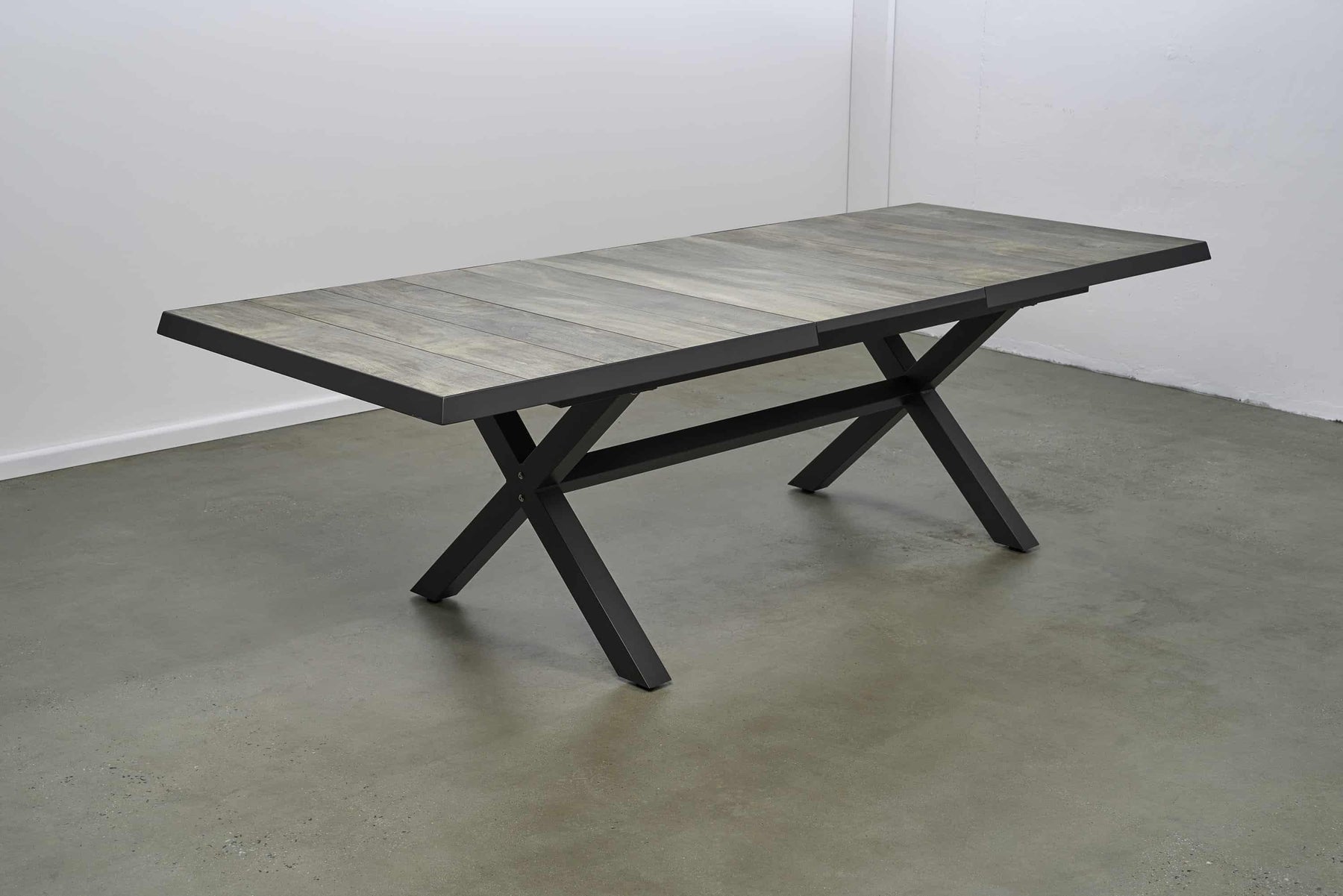 Melton Craft Memphis Extension Dining Table – Joe's BBQs